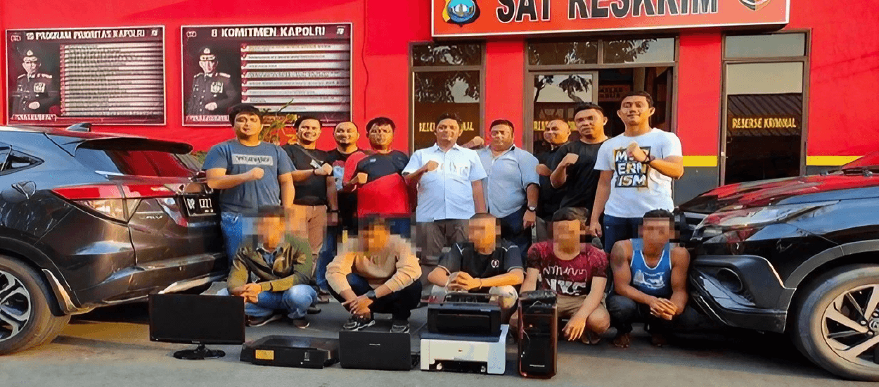 Batam's Fake Document Syndicate: Five Suspects Face Six Years in Jail ...