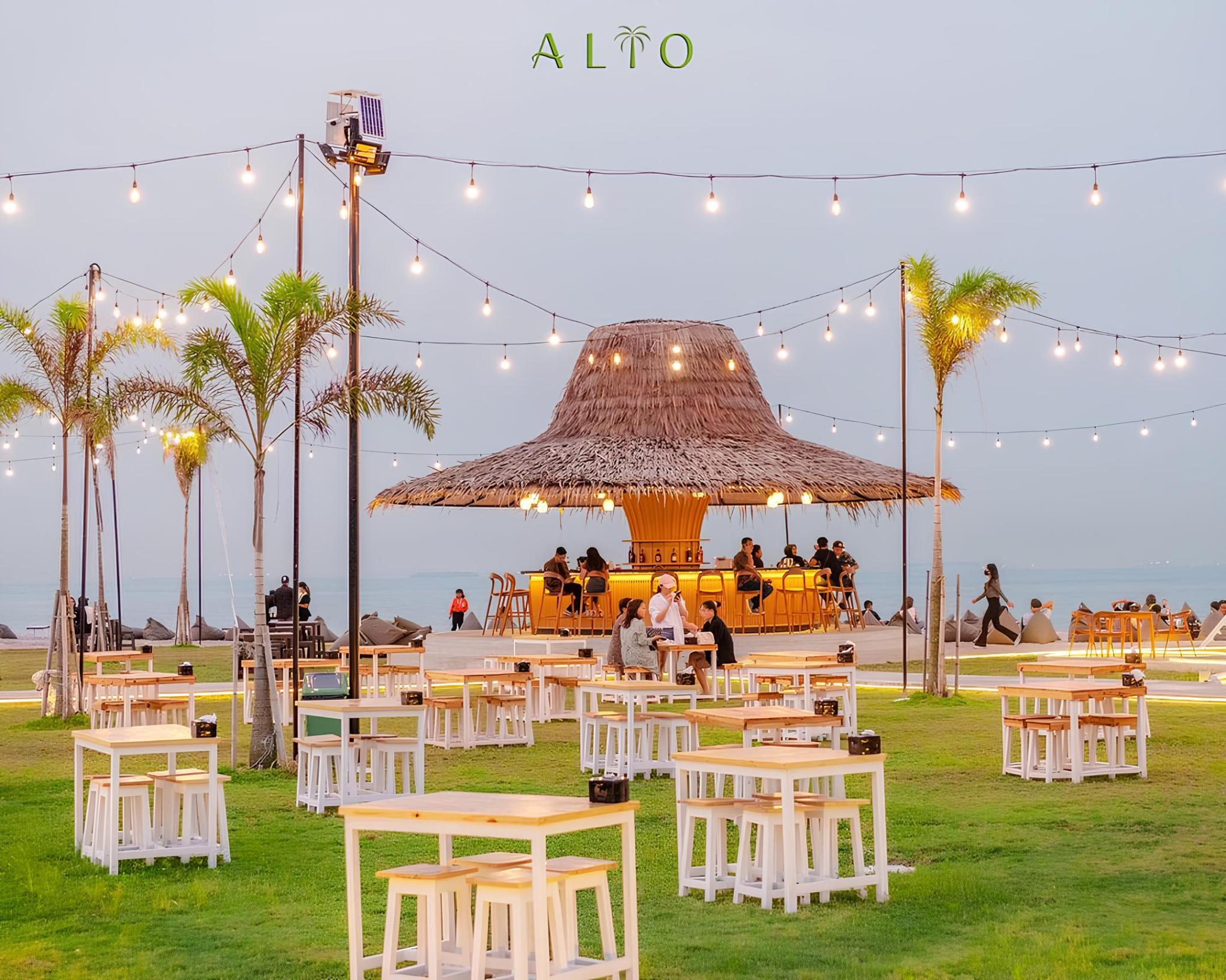 8 Great Beach Bars in Batam - BNA - Breaking news in Batam and beyond ...