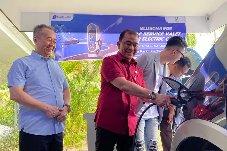 Batam Advances in Green Mobility with Launch of Electric Vehicle ...