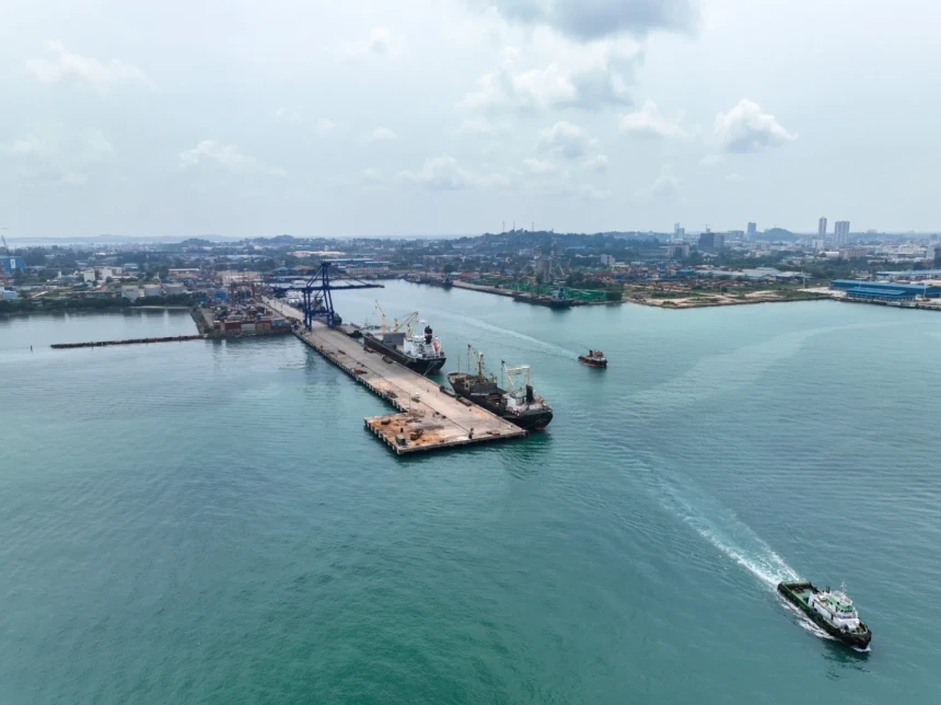Batam Port Experiences Surge in Maritime Traffic: A Positive Economic ...