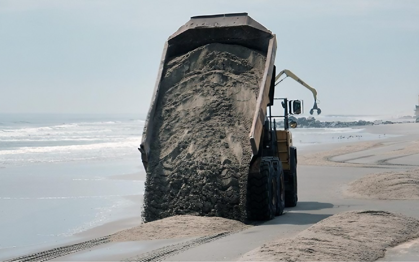 Indonesia Reinstates Sea Sand Exports, Sparks Environmental Concerns ...