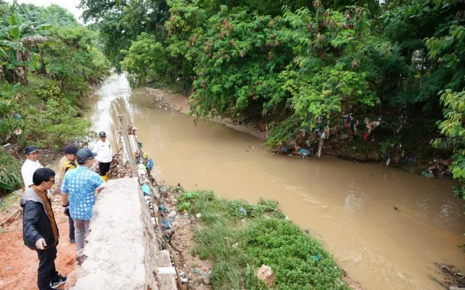 Batam Authorities Take Swift Action on River Normalization to Prevent ...