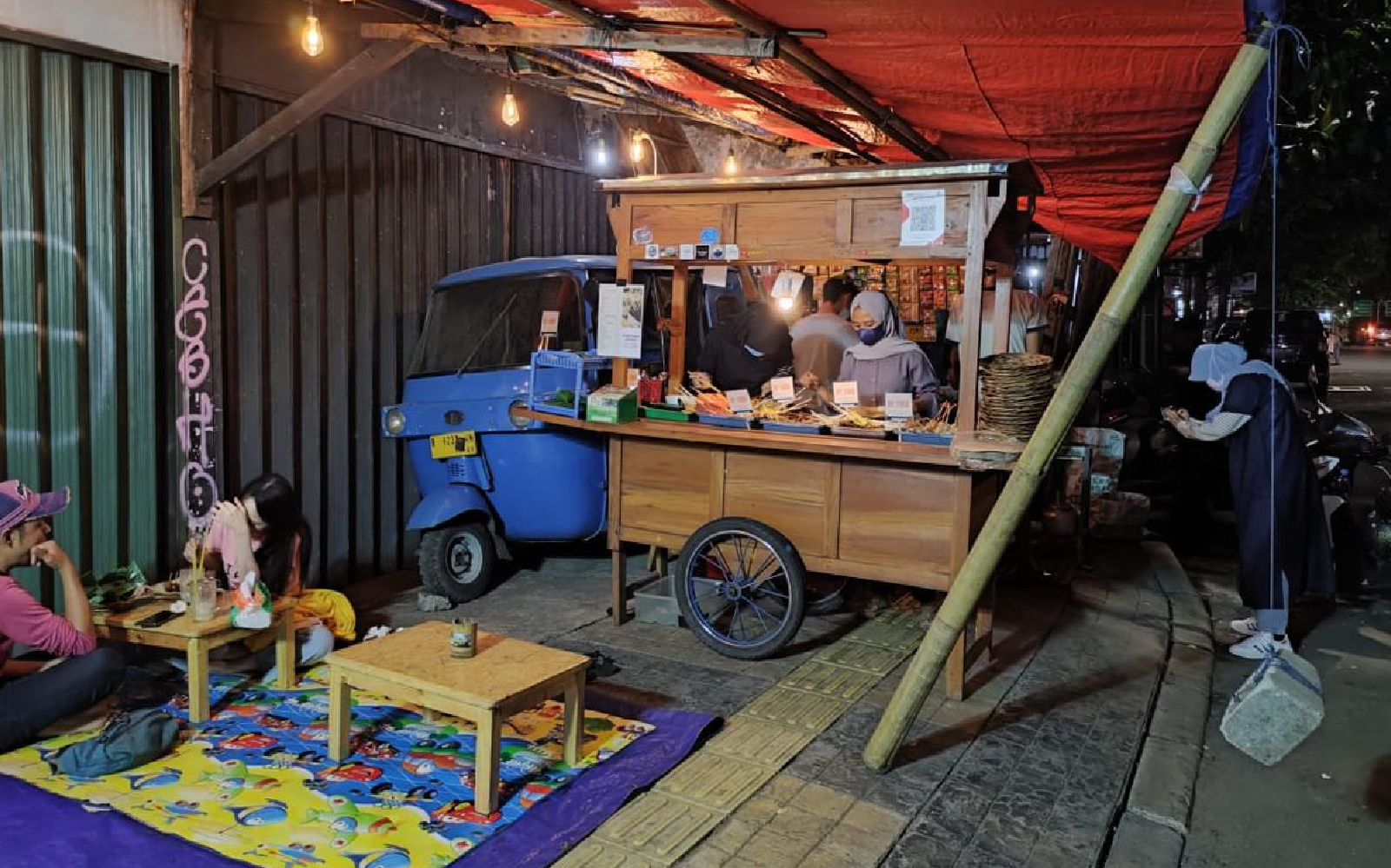 The Art of Angkringan: Why Indonesia’s Humble Street Stalls Are More ...