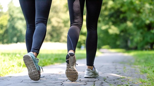 Fast Walking Daily: A Simple Habit That Extends Life - Best Breaking ...